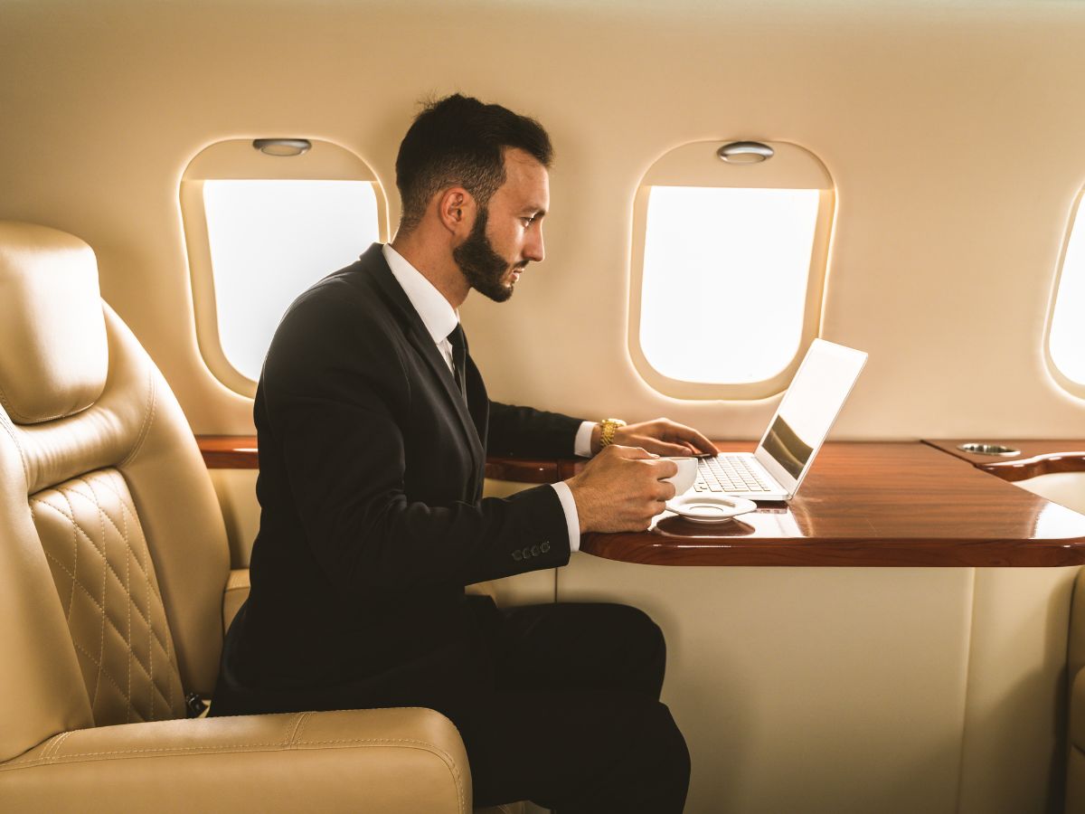 The Corporate Advantage of Private Charter in Flying Seasons